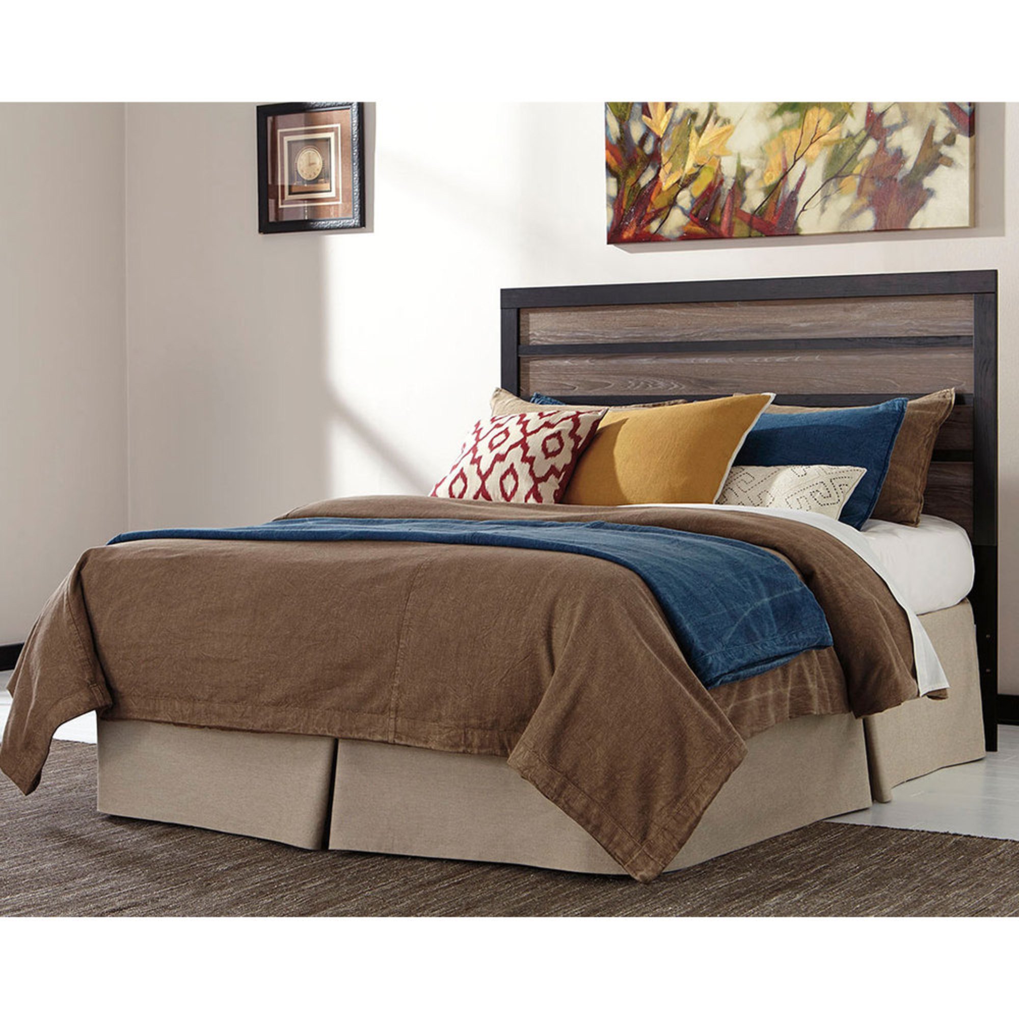 Signature Design By Ashley Harlinton Queen/full Panel Headboard ...