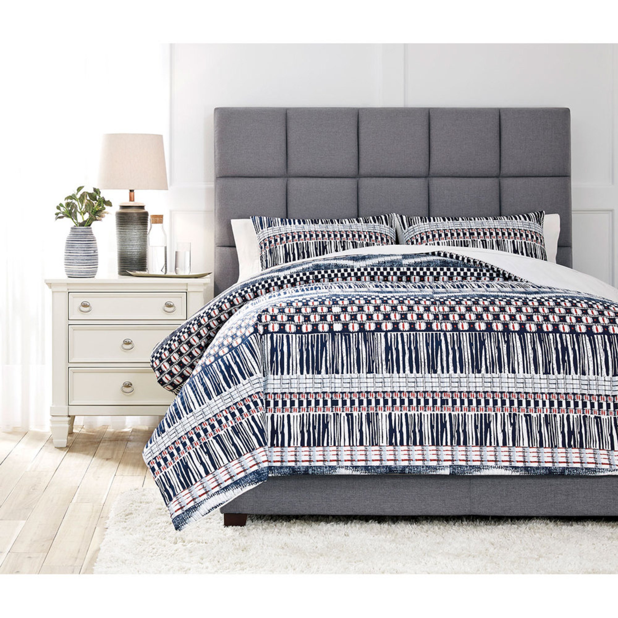 Signature Design By Ashley 3-piece Shilliam Comforter Set | Comforter ...
